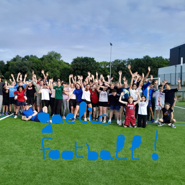JUIN 2025 : inter classes 5D 5E en football gaélique - Collège ANDRÉE ...